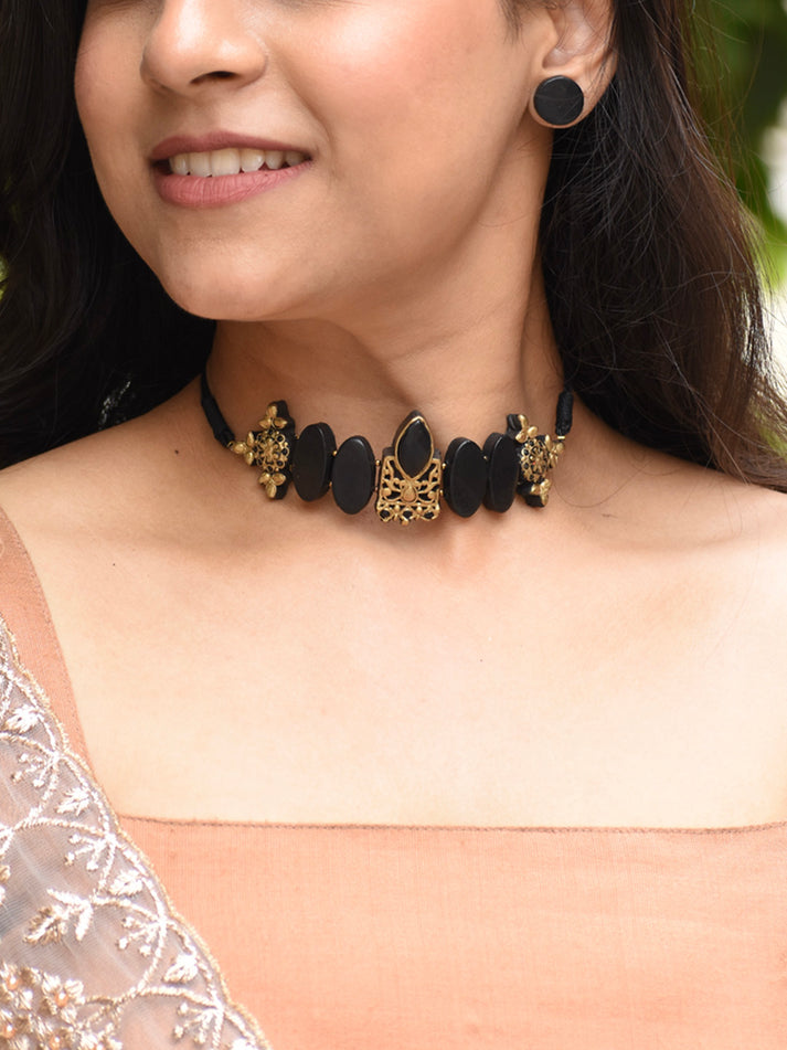 Antique Gold Black Oval Floral Medieval Design Pattern Choker Handmade ...